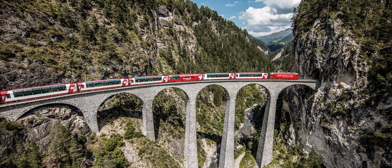 5 of the Best Scenic Train Rides in Switzerland | Railbookers®