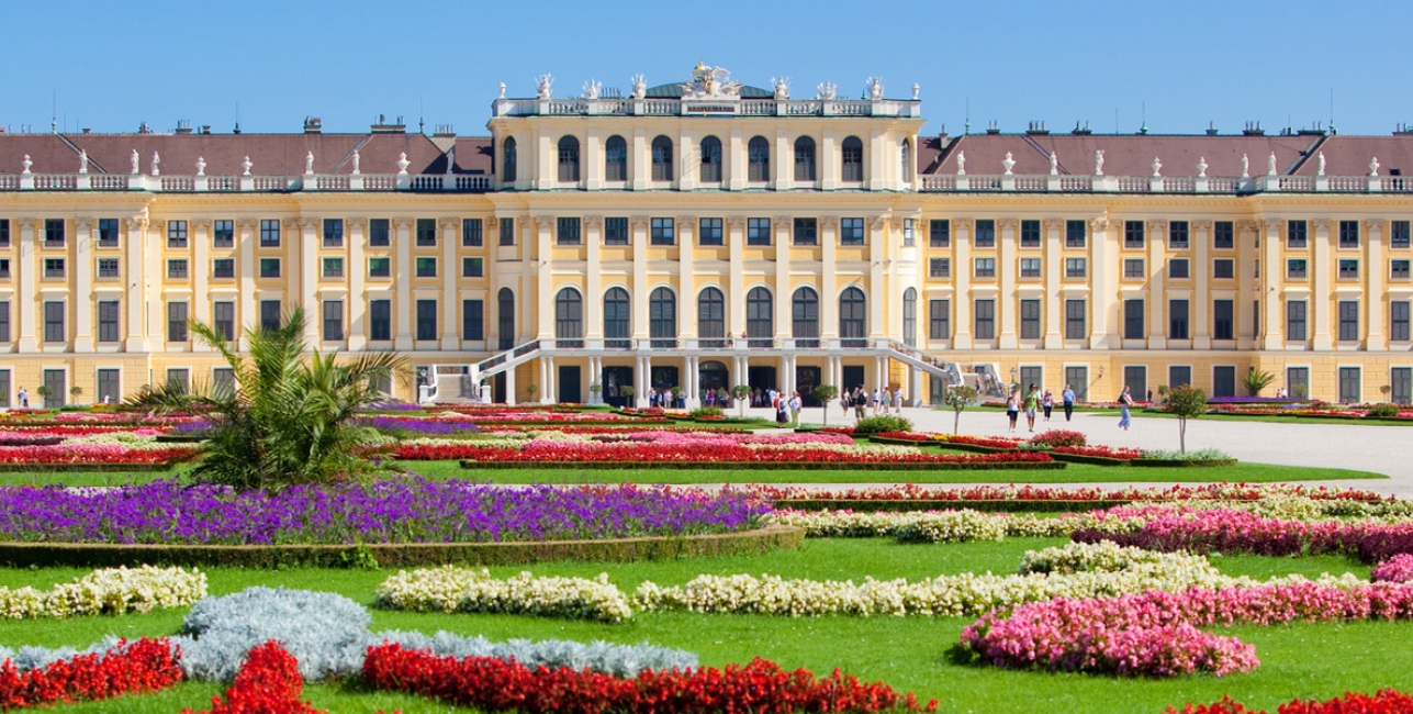 Berlin and Vienna | Railbookers®