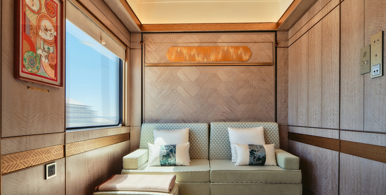 Trains: Golden Eagle Silk Road Express | Railbookers®