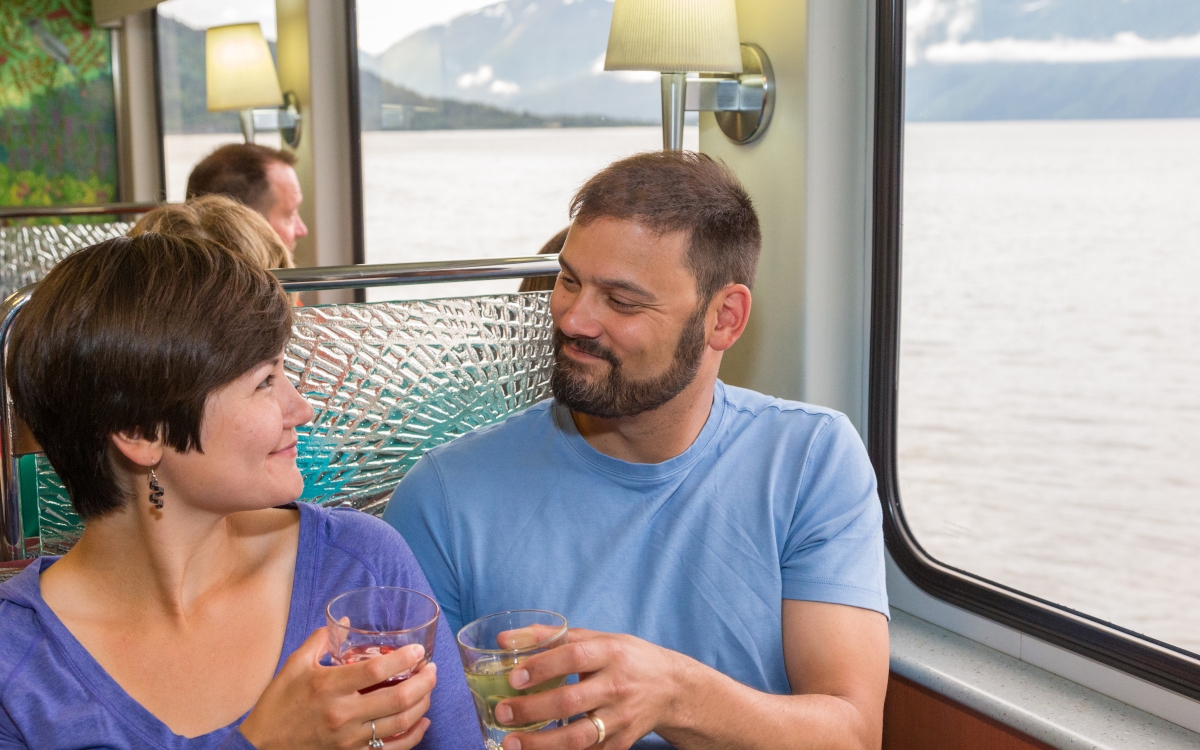 Alaska Railroad | Scenic Train Adventure in Alaska | Railbookers®